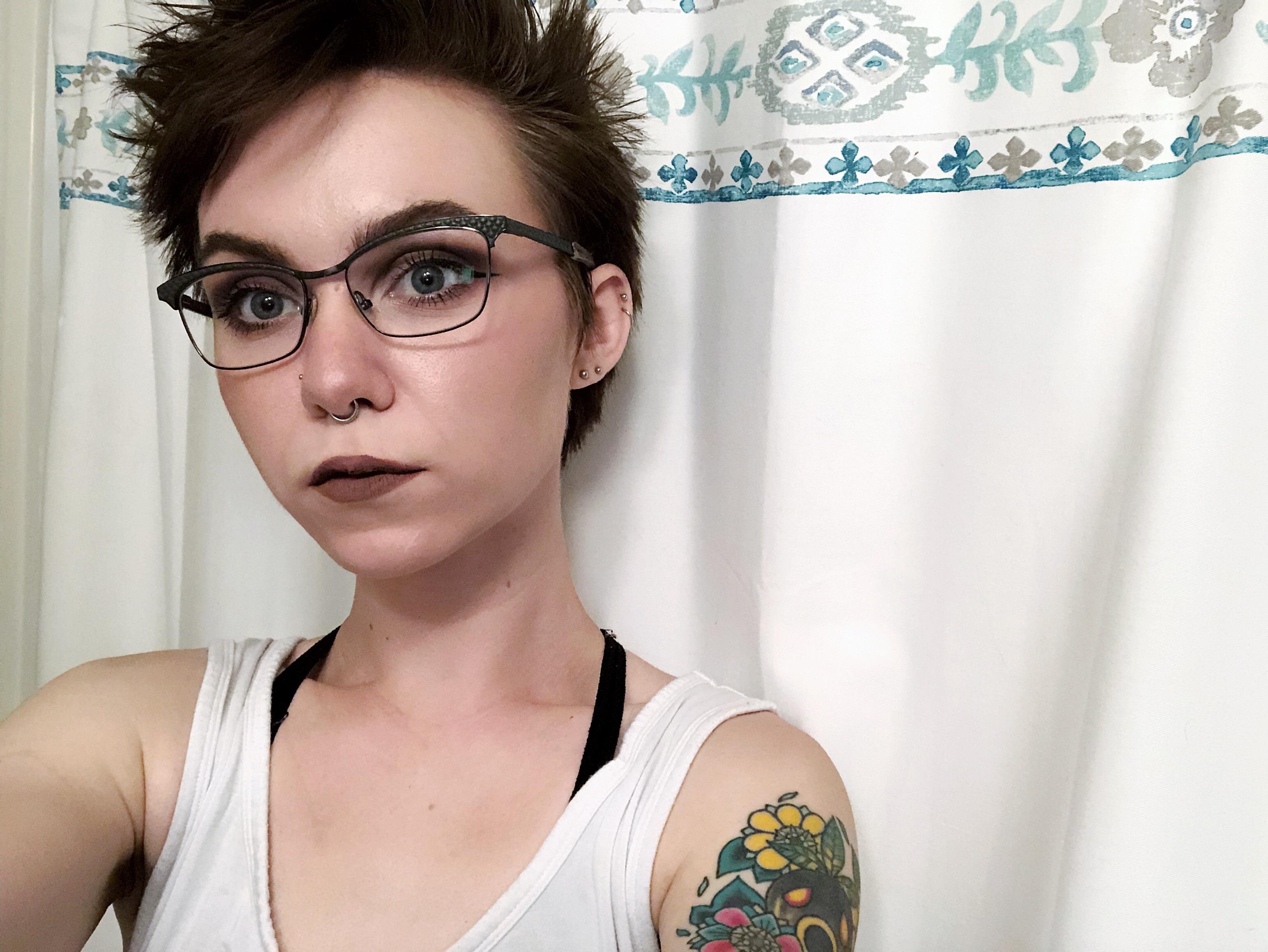 Today kicked my butt, so I’m checking into Reddit for the rest of the evening. Hello people ...