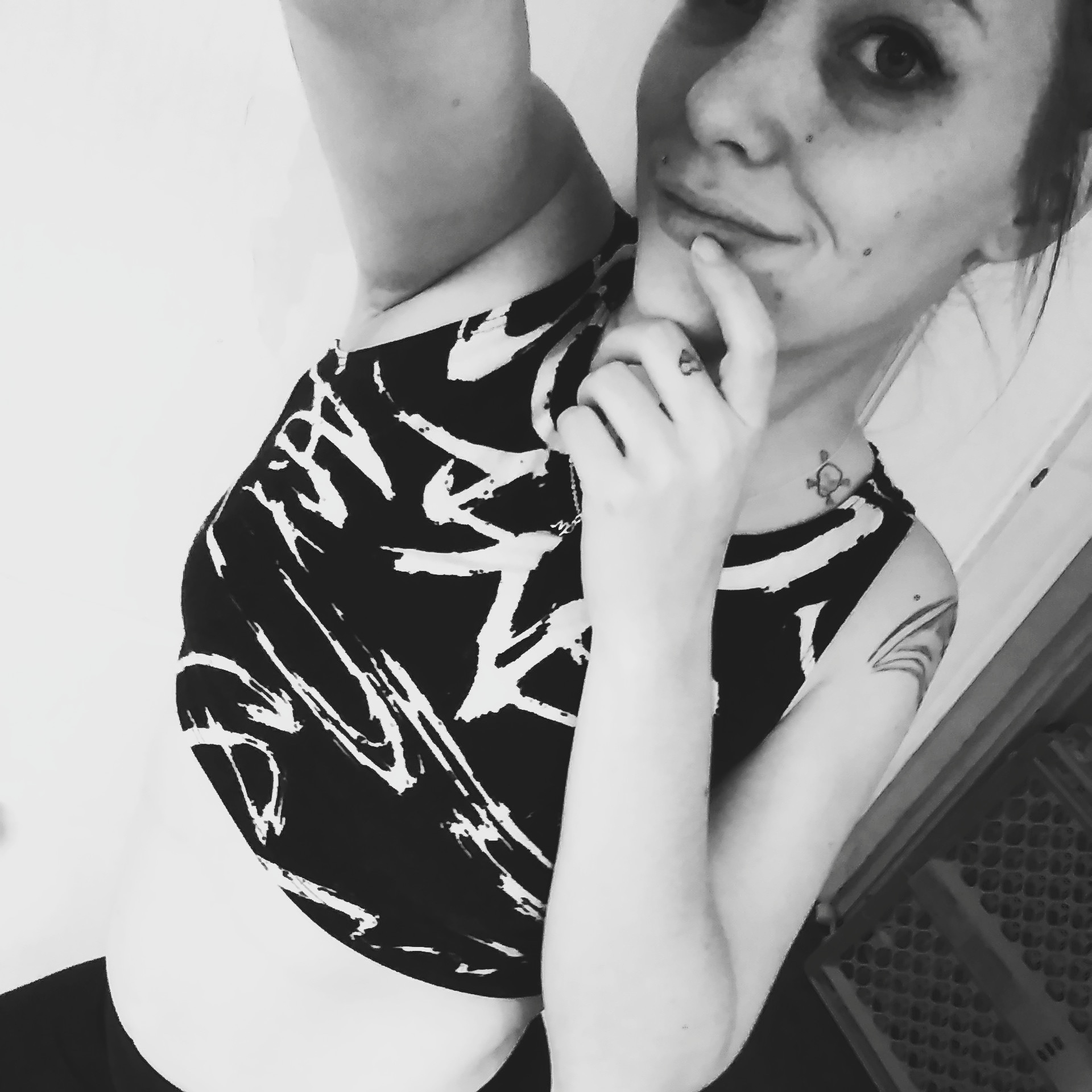 Today only get a FREE video of me playing with 2 vibrators at once!!! | Scrolller