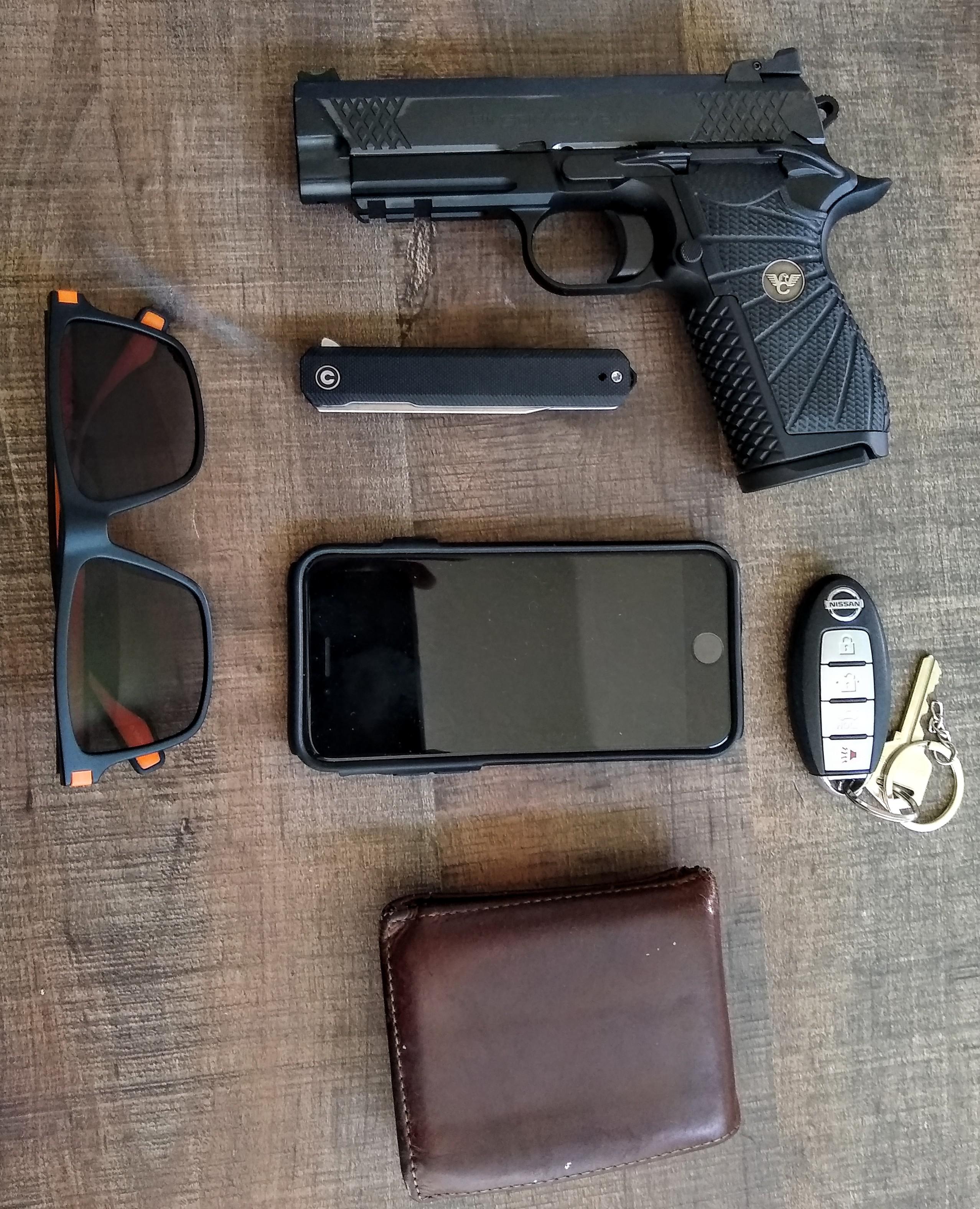 Today's EDC | Scrolller