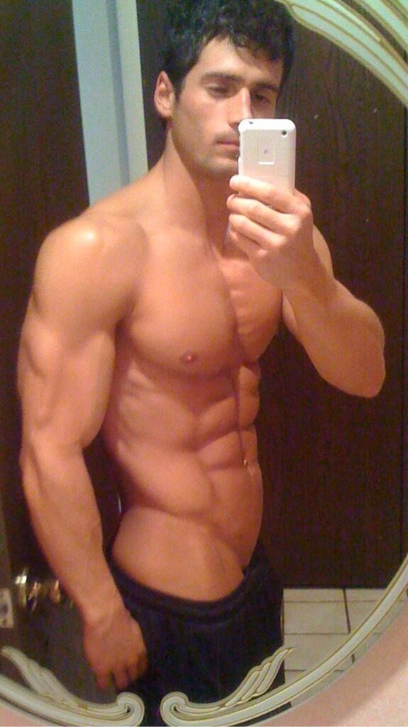 Todd Sanfield letting those shorts hang low | Scrolller