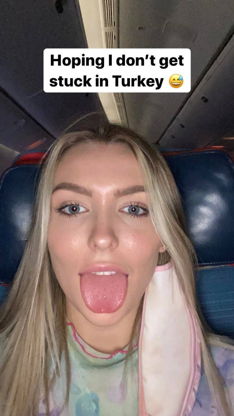 Tongue out on Airplane 😍😍 | Scrolller