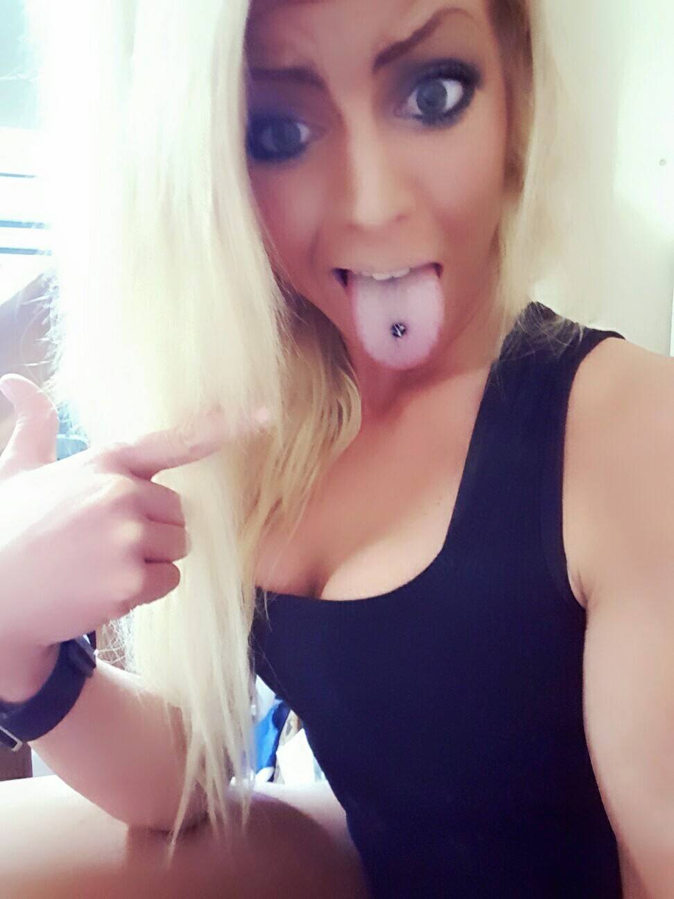 Tongue ring ready | Scrolller