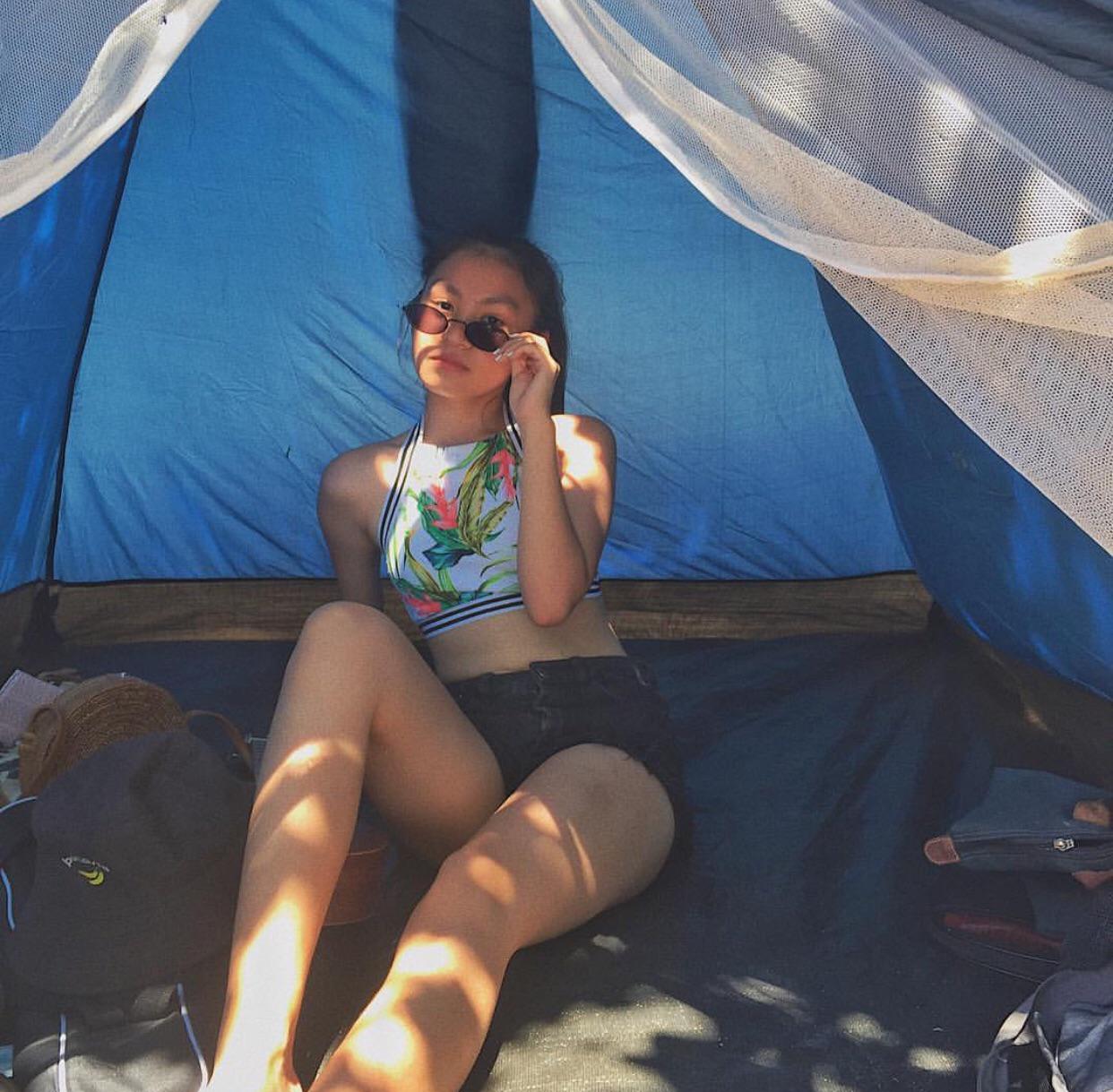 Too hottt 💦 | Scrolller