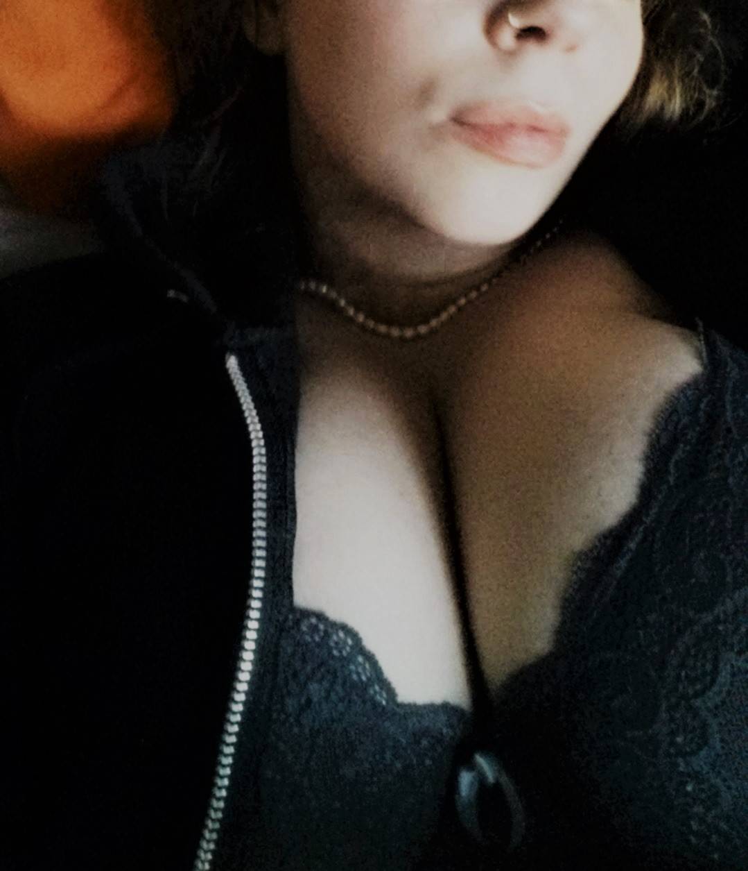 [ALBUM] TGIF...Rolling around in the sheets!! | Scrolller