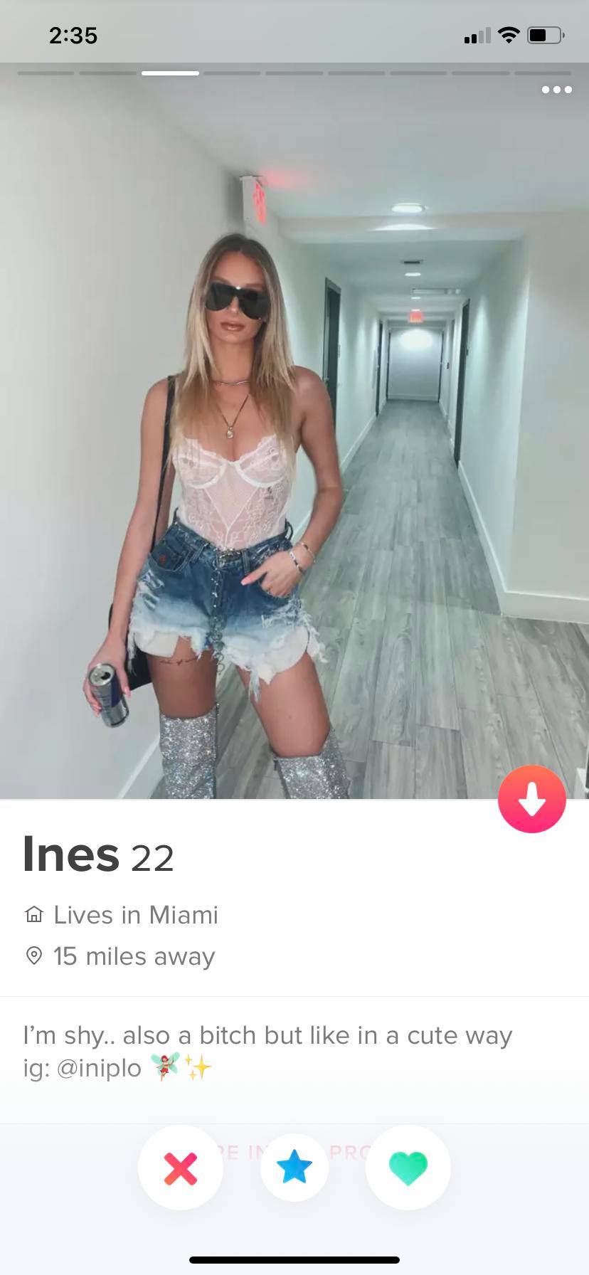 Top seems like a tinder trend | Scrolller