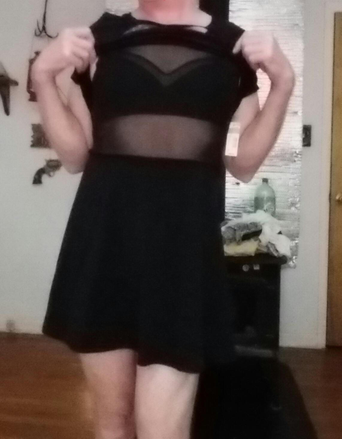 Touch me anywhere you please | Scrolller