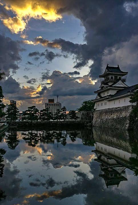 Toyama Castle on a dramatic evening | Scrolller