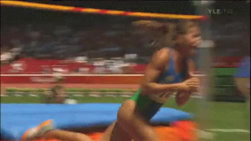 Track star | Scrolller