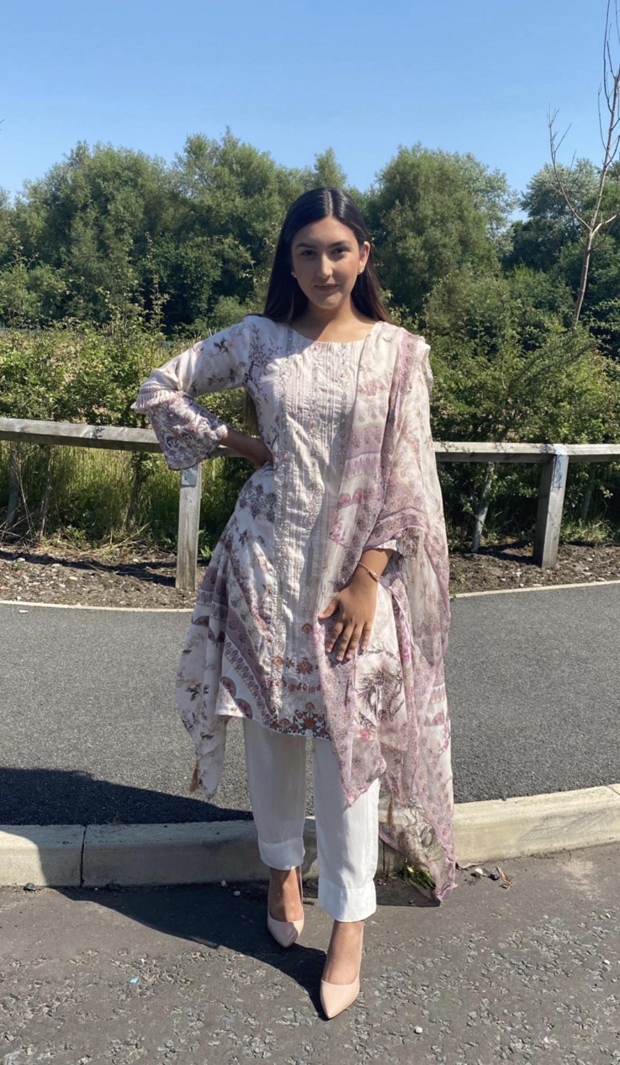 Traditional | Scrolller