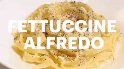 Traditional Fettuccine Alfredo | Scrolller