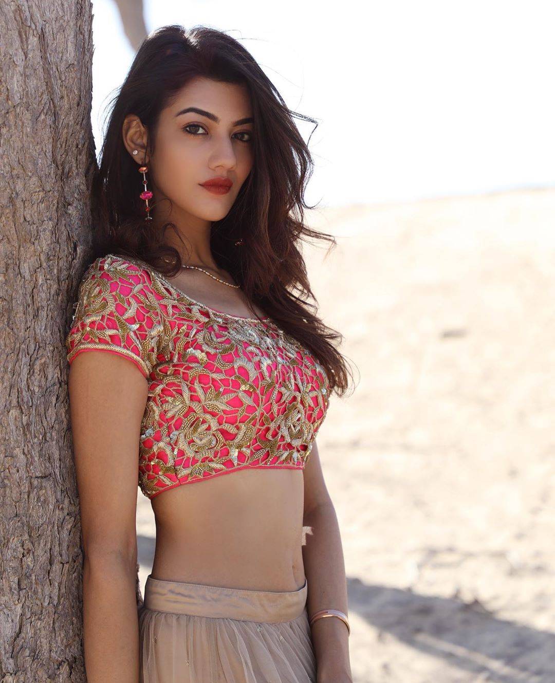 Traditionally hot🔥🔥🔥(@pooja_823) | Scrolller