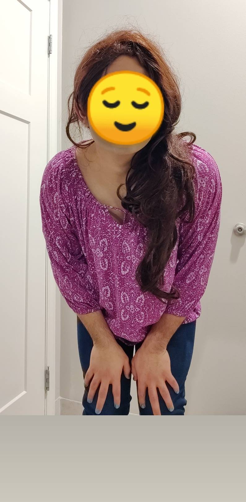 Tried posing different this time :D | Scrolller