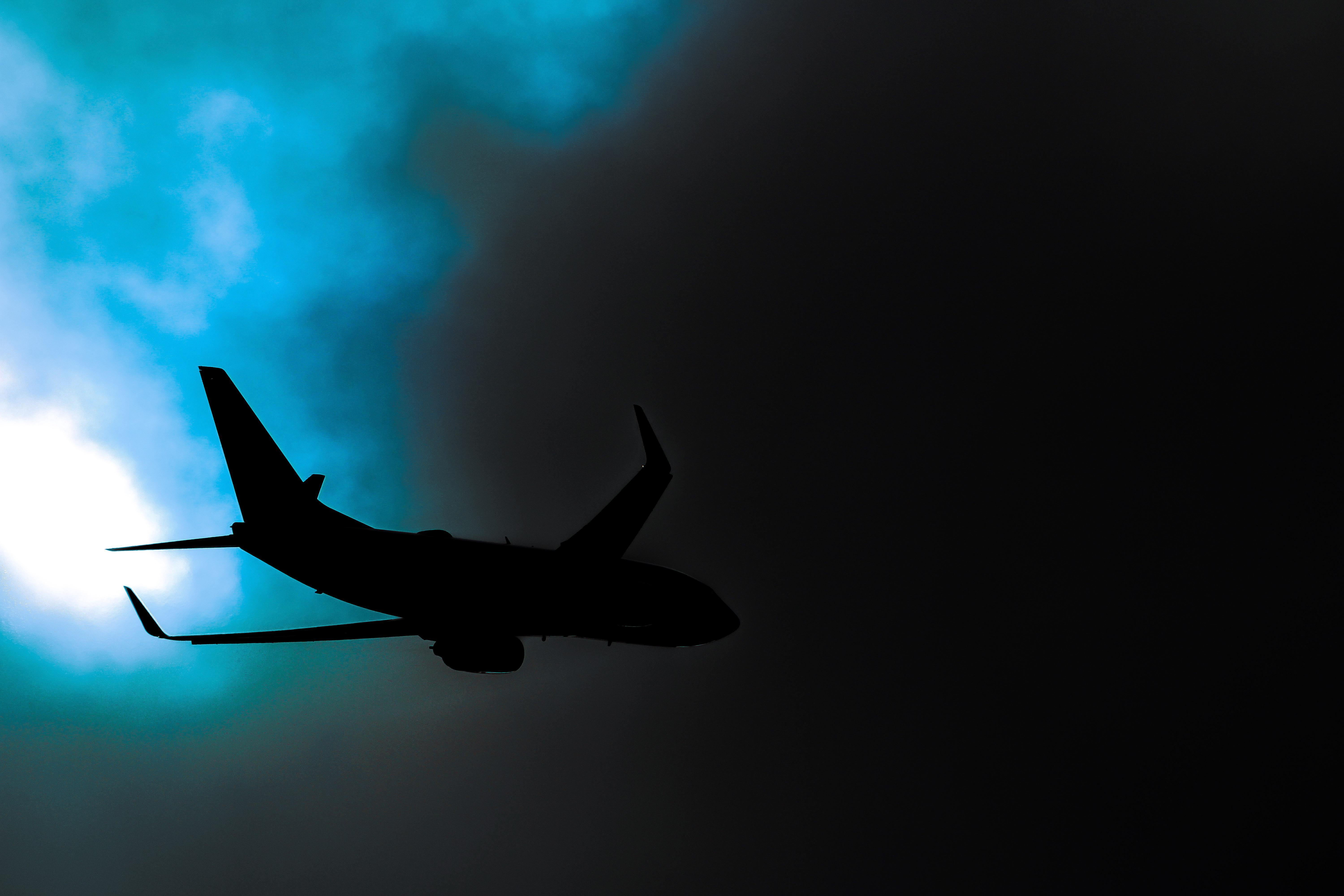 Tried some different editing today here is a swa 737 departing buf | Scrolller