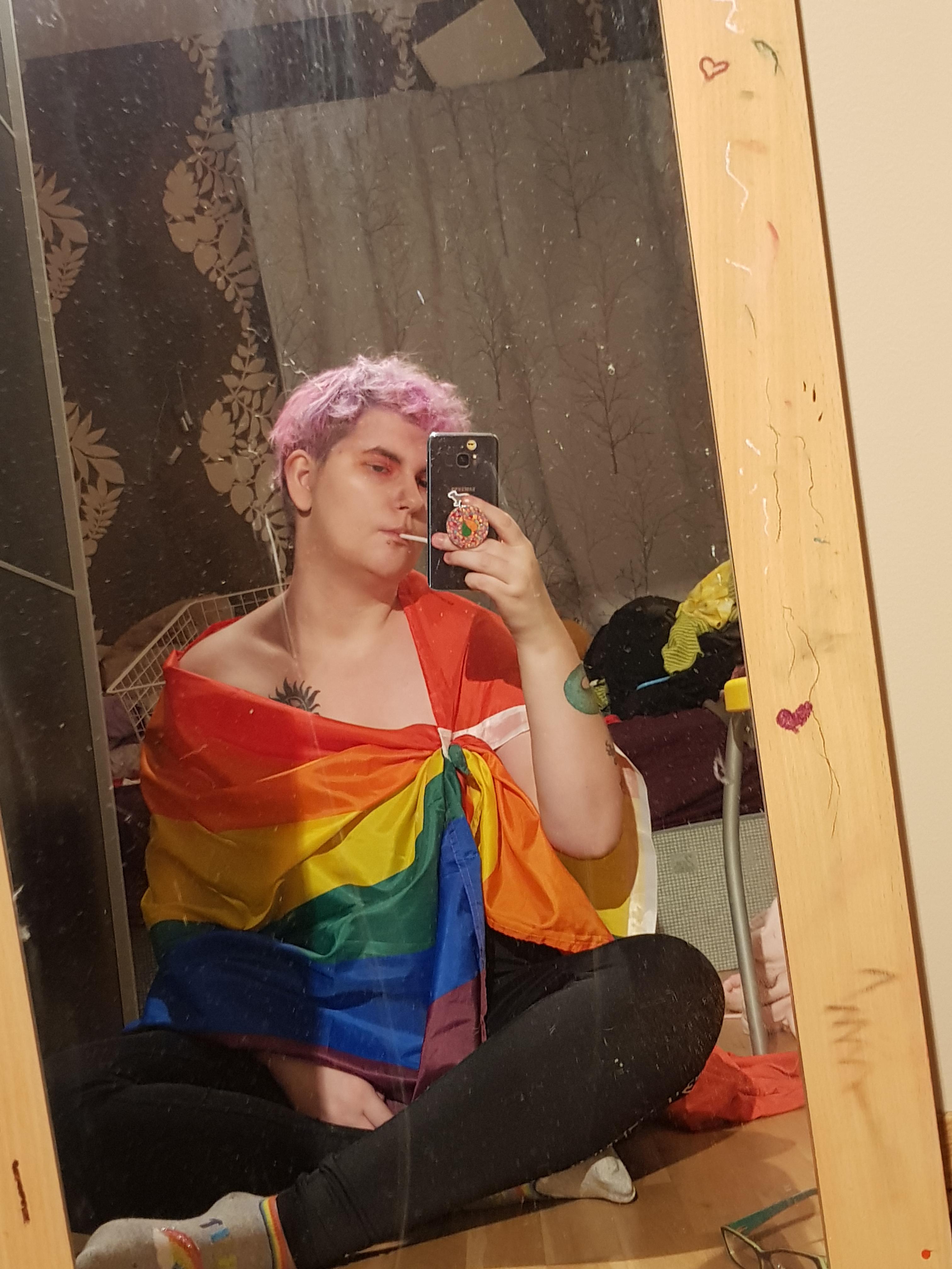 Tried to get a hella Androgynous picture | Scrolller