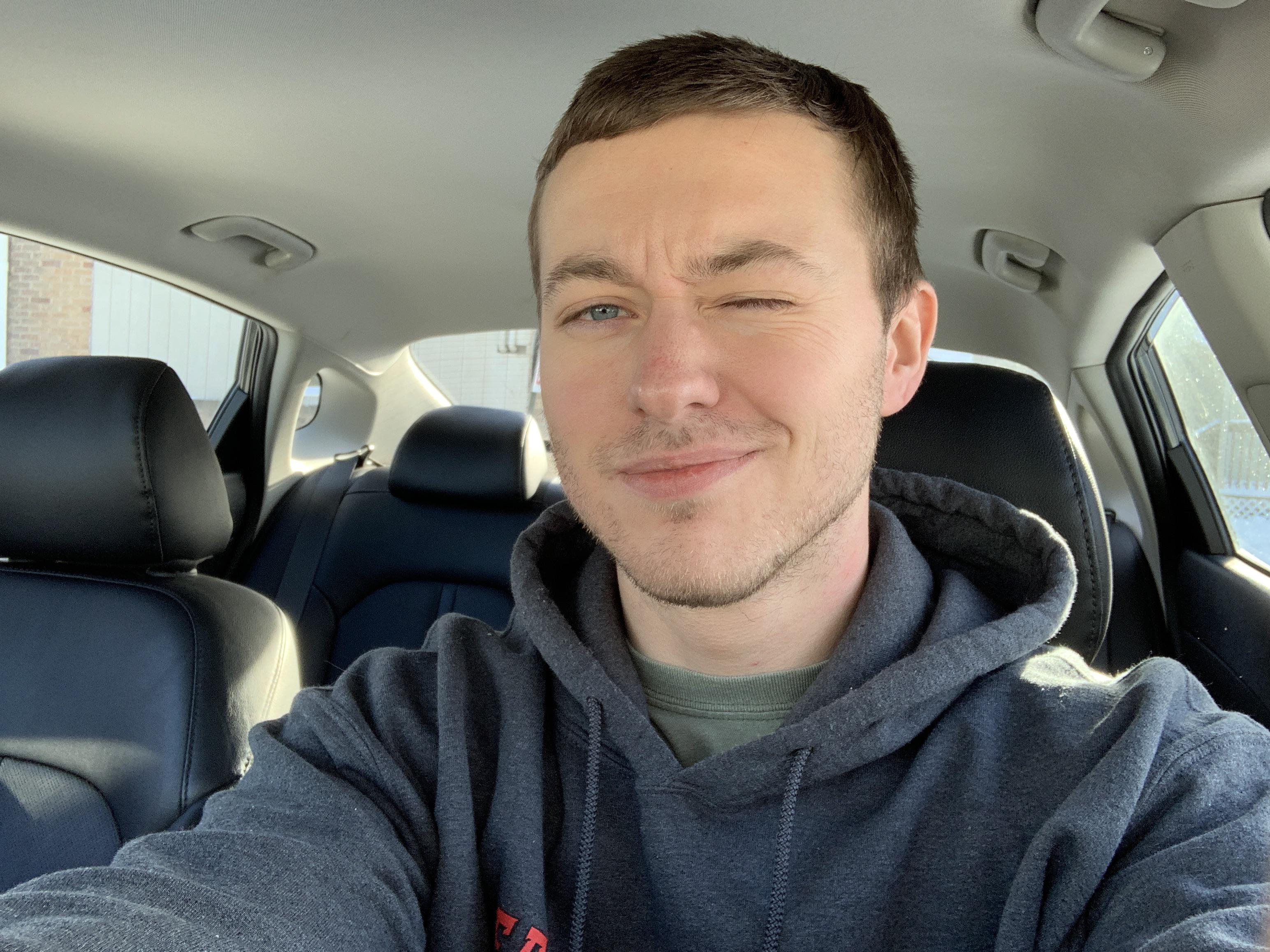 Tried to take a good selfie in my new car but the sun was too bright Lmaoo [23] | Scrolller