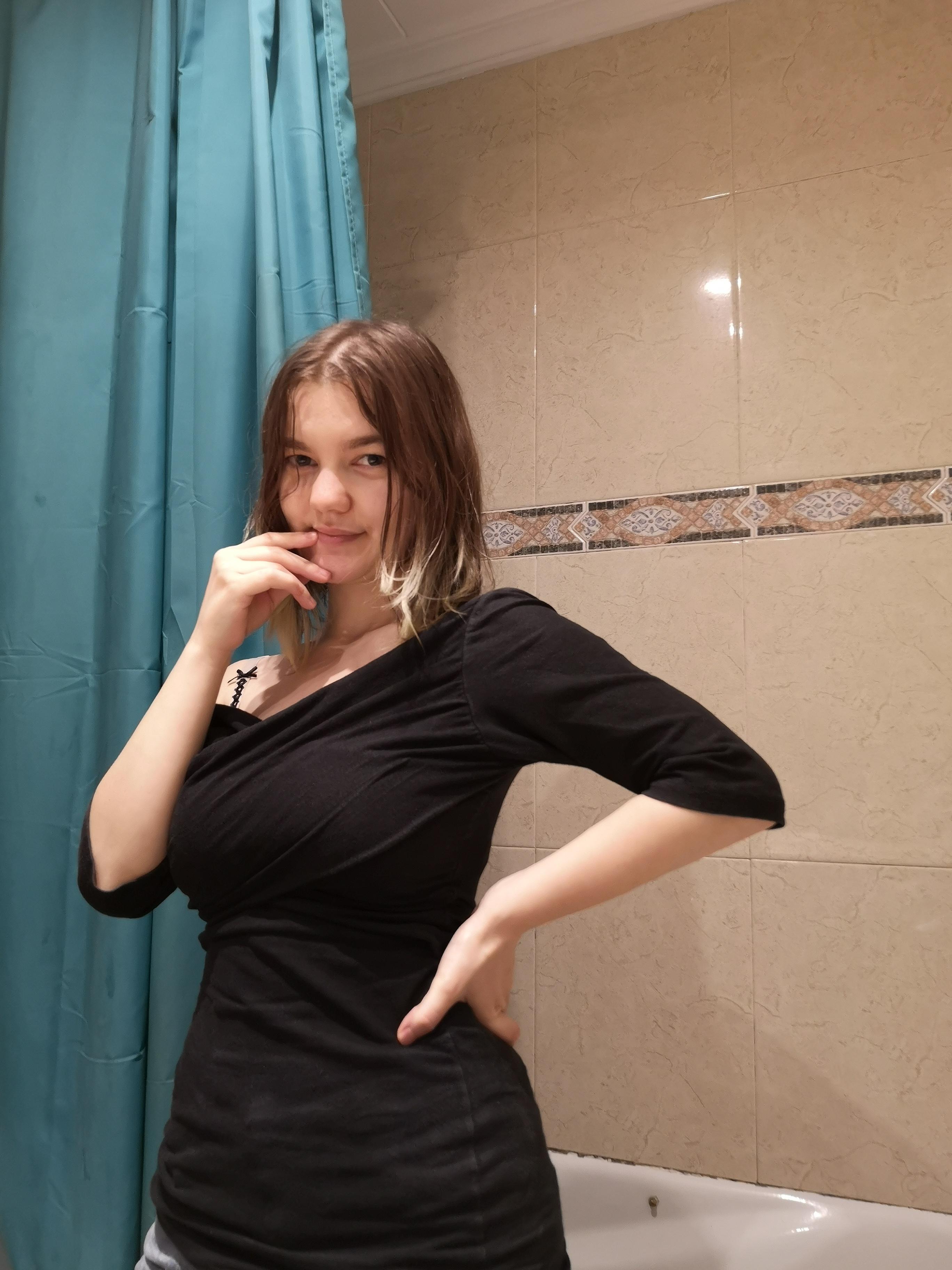 Tried to take some self timers, but I'm still really bad at posing for them hahah | Scrolller