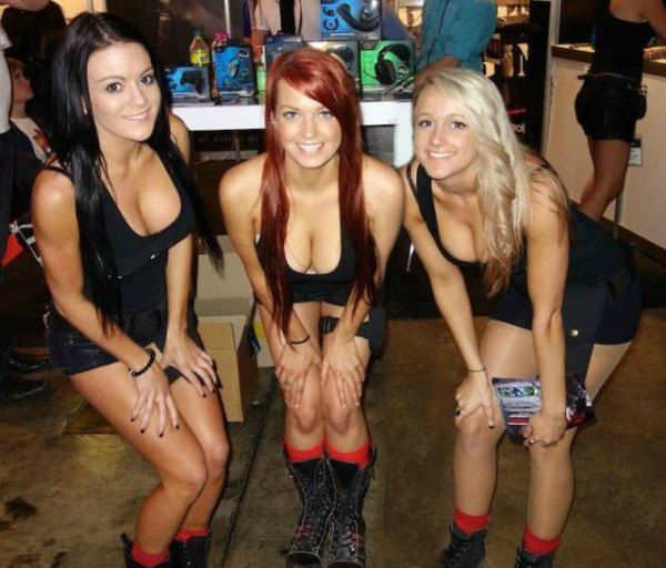 Triple bend | Scrolller