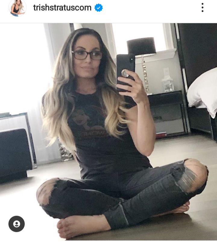 Trish Stratus | Scrolller