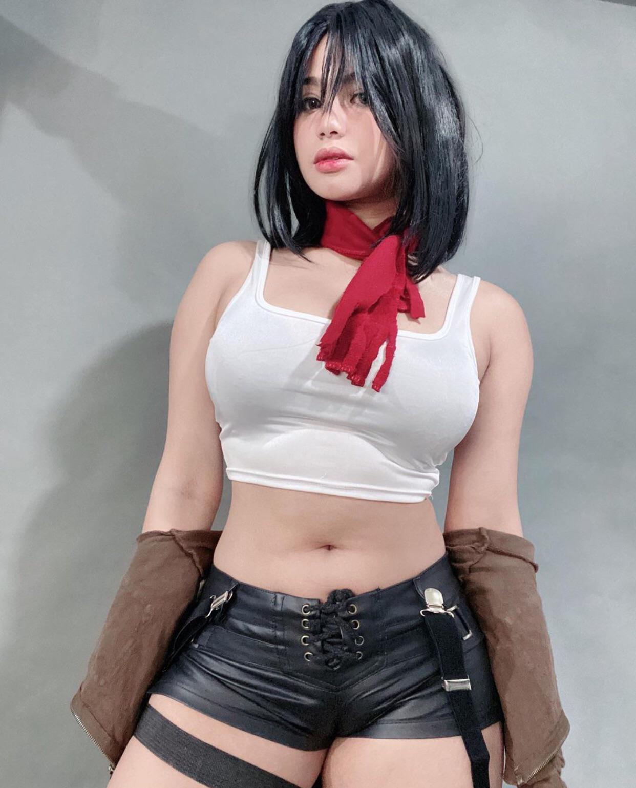 Trisha Jash | Scrolller