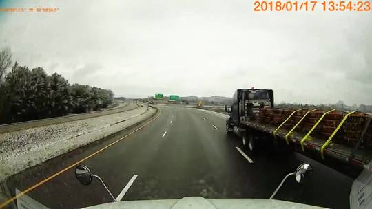 Truck driver gets hood ripped off by other truck driver | Scrolller
