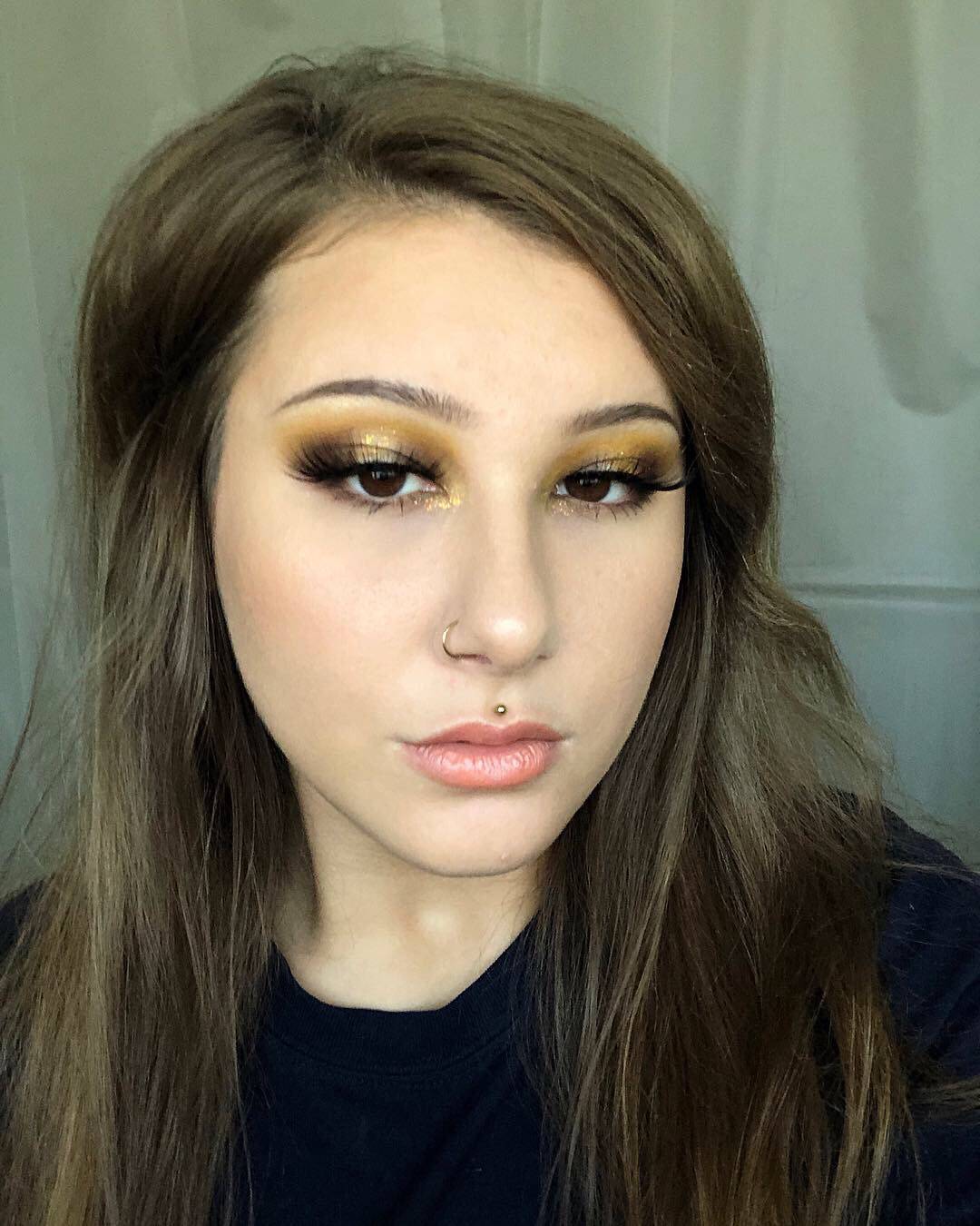 Try a halo eye to create the illusion of deepset eyes! | Scrolller