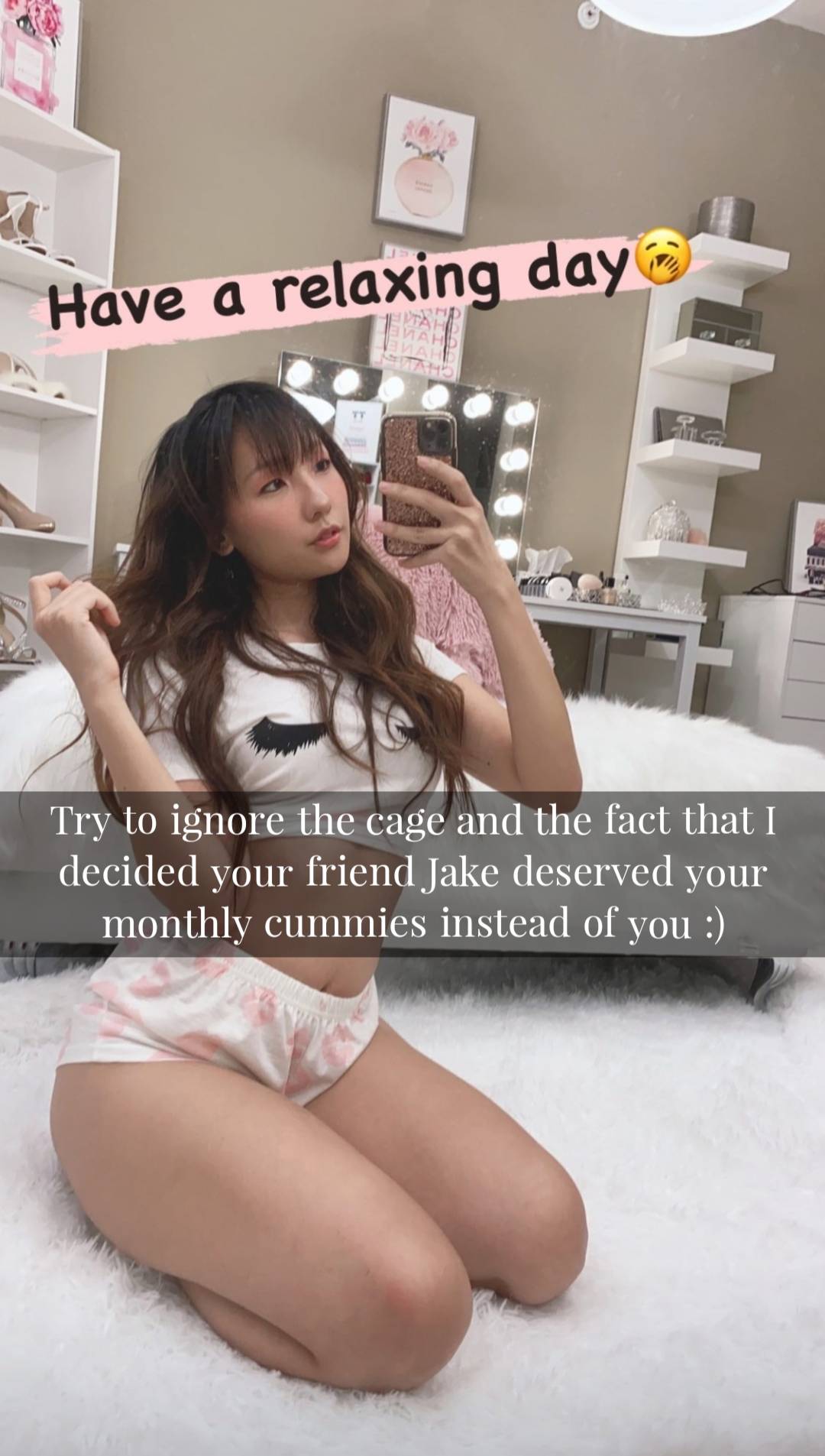 Try to relax sweetie | Scrolller