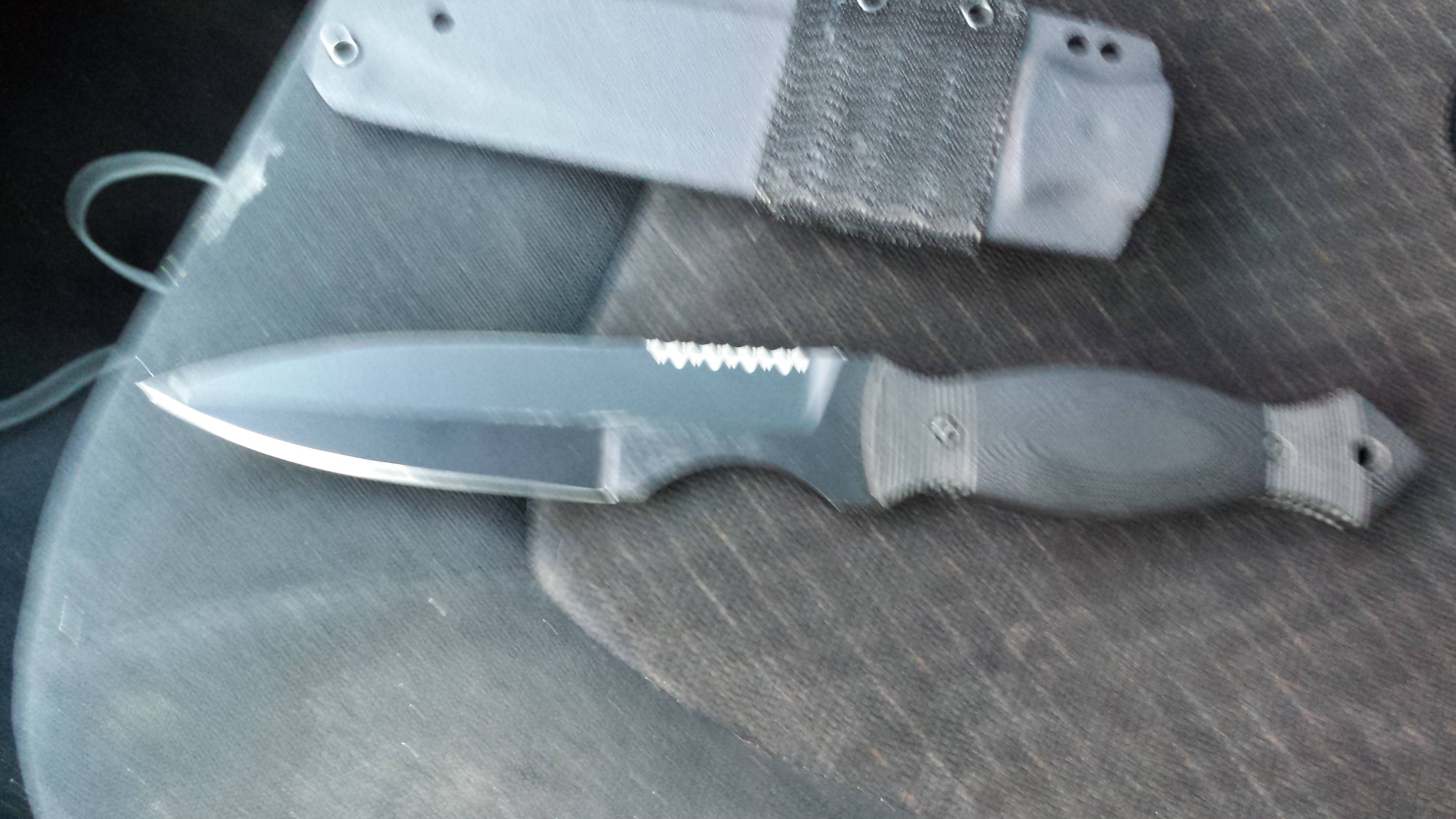 Trying to identify this knife. | Scrolller