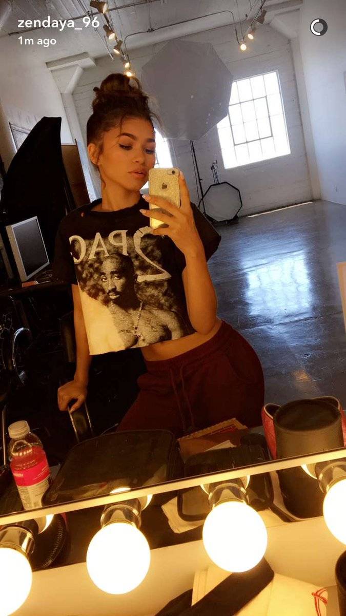 Tupac 🌟 | Scrolller