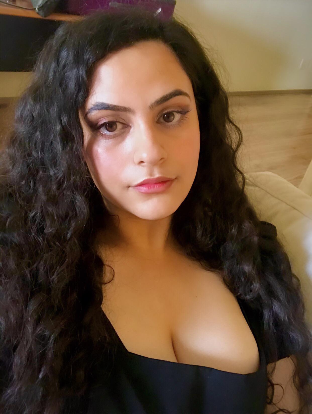 Turned [25] recently and really felt it in this selfie... by no means a bad thing, so here’s to ...