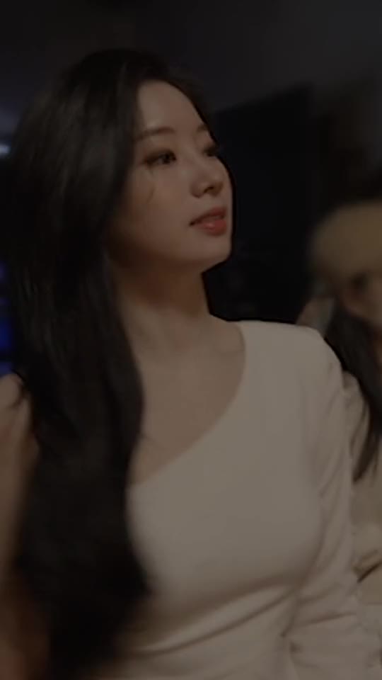 Dahyun, Mina, Tzuyu & Nayeon - white dresses, perfect world | Scrolller