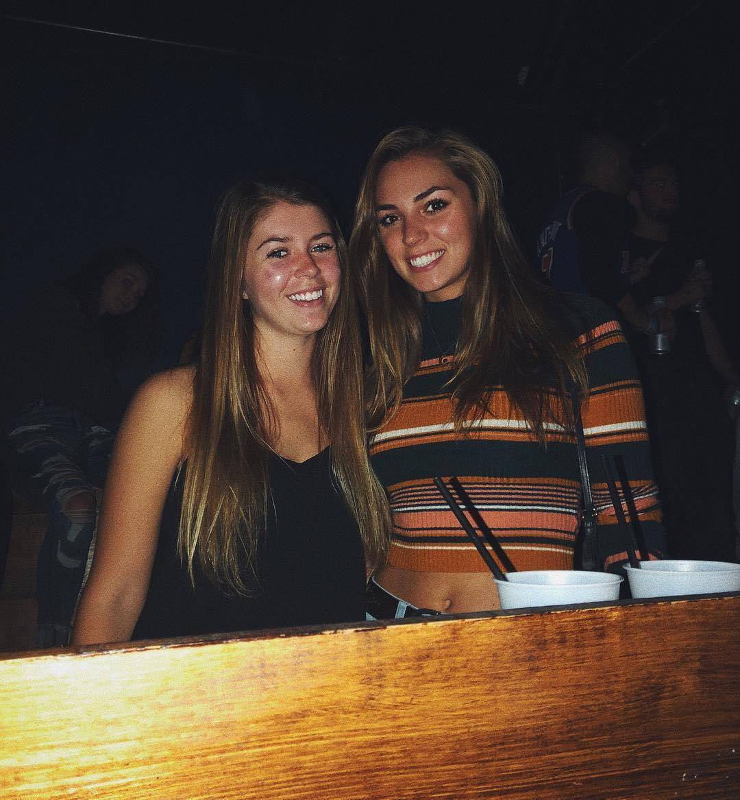 Two beauties | Scrolller