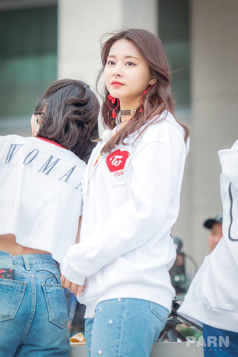 Tzuyu | Scrolller