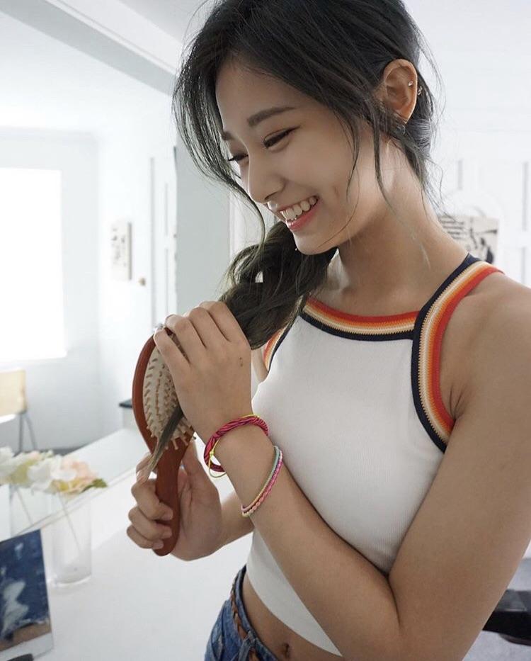 Tzuyu’s Dimples! | Scrolller