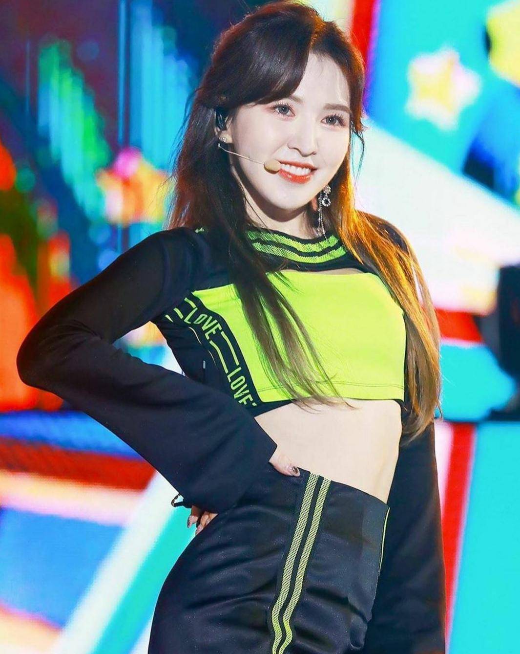 ULTRA CUTE | Scrolller