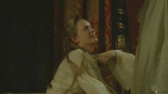 Uma Thurman | Scrolller