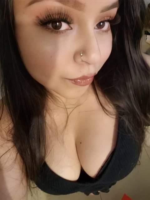 Una amiga | Scrolller