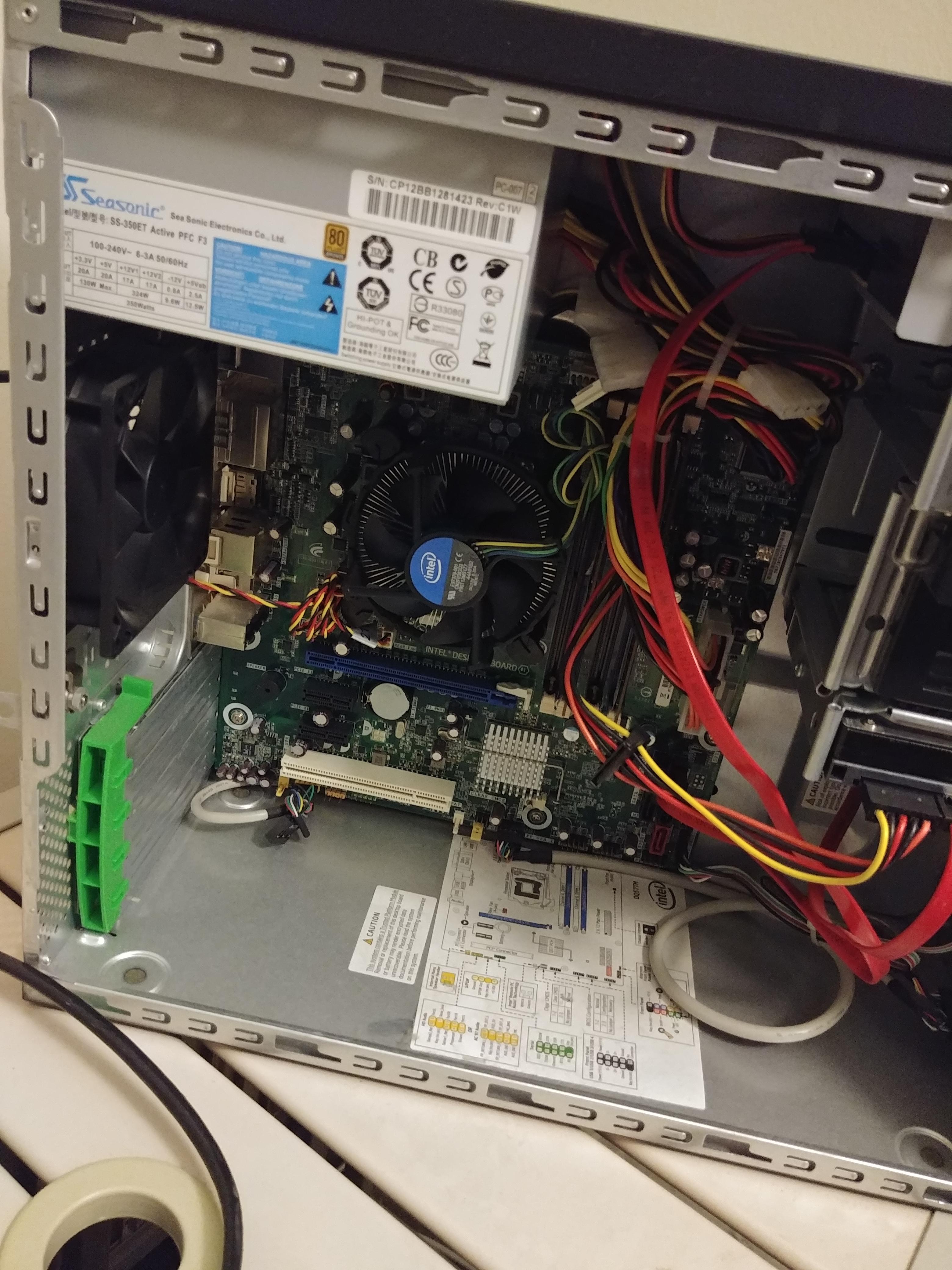 Unable to connect a monitor Help | Scrolller