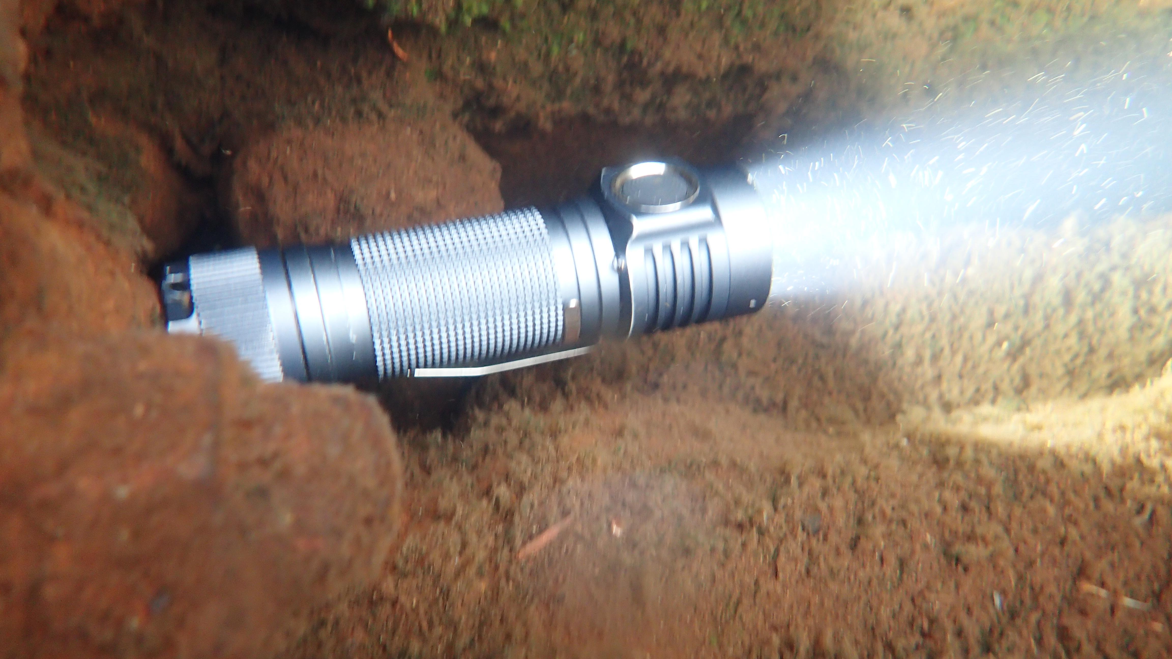 Underwater D4V2 | Scrolller