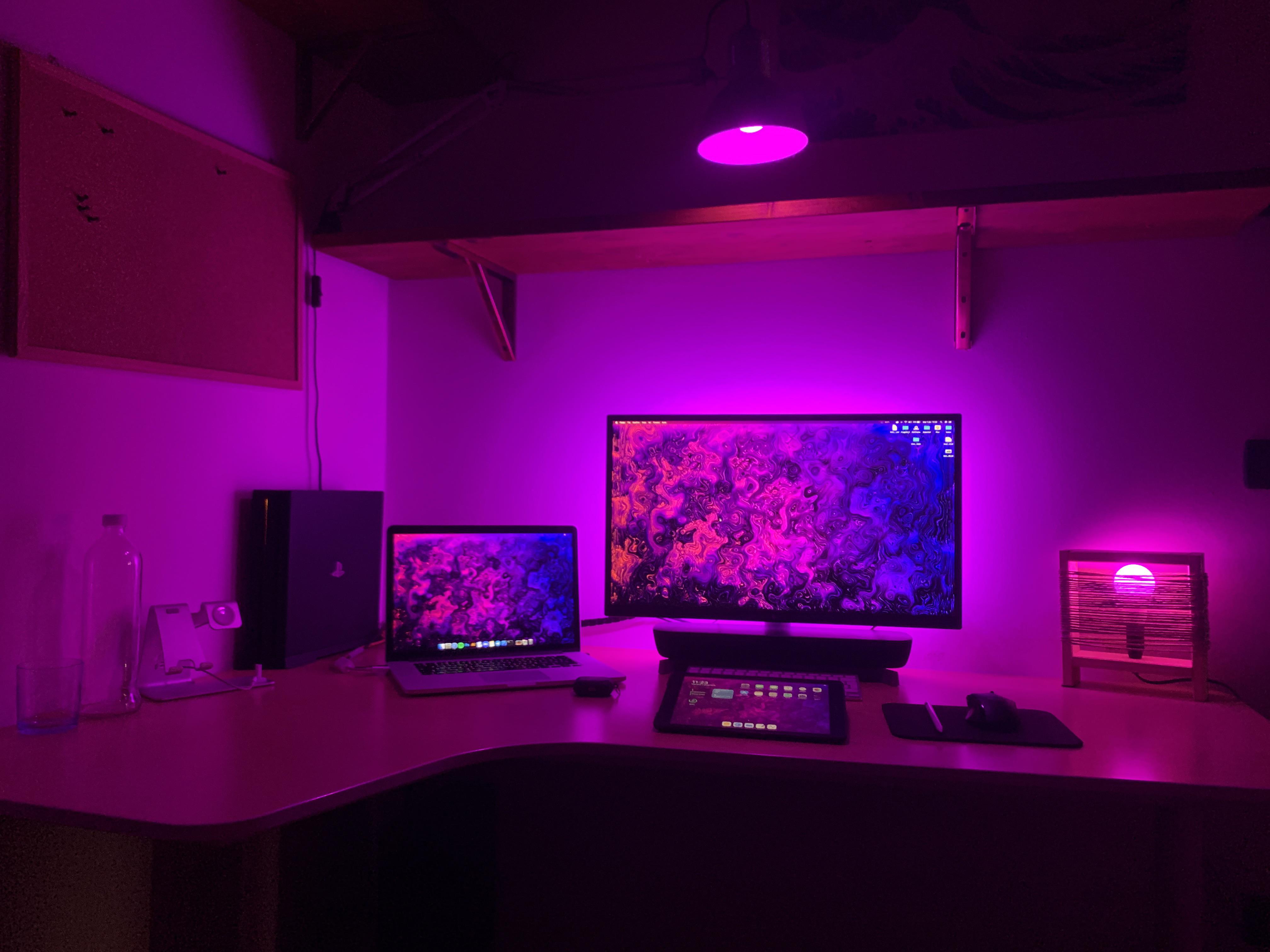 University/gaming battlestation, complete for now | Scrolller