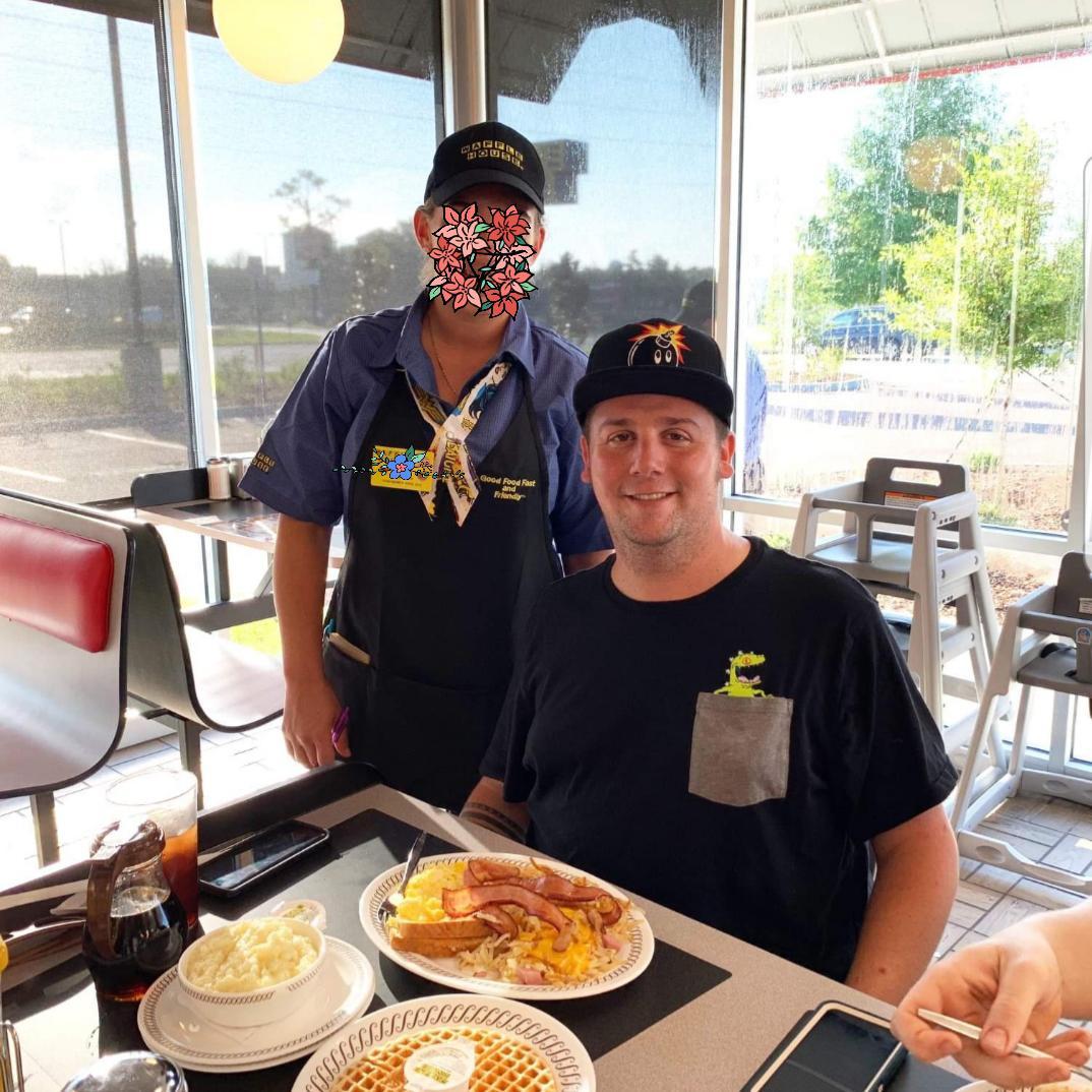 Update: I was the first(paying) customer at the new Waffle House by my house. | Scrolller