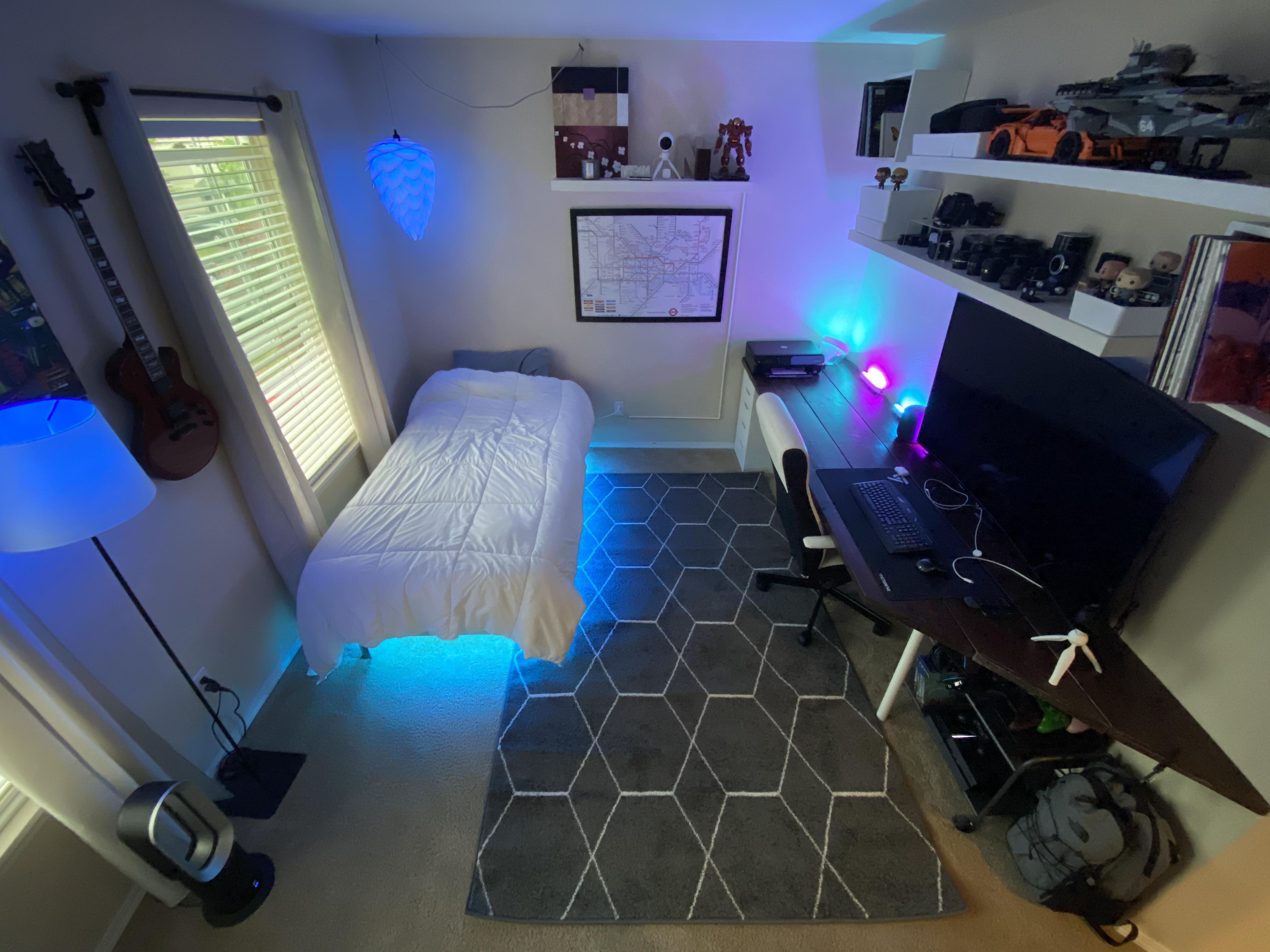 Updated Office Setup | Scrolller