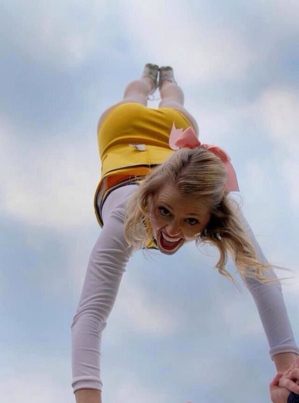 Upside down Toledo cheerleader | Scrolller