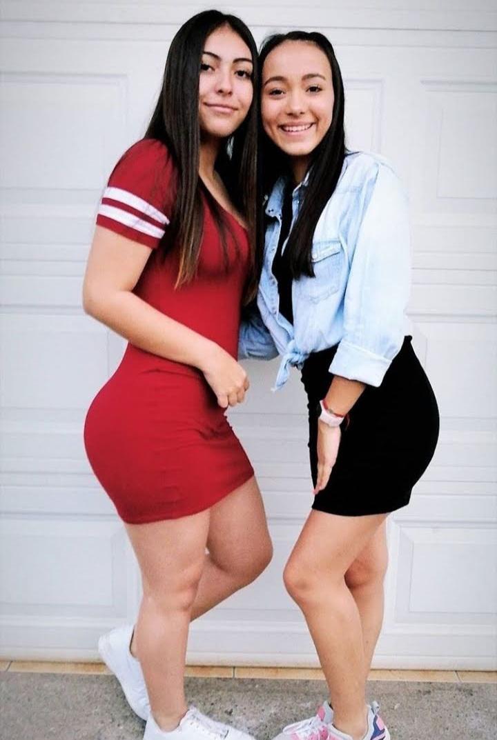 Upvote if you like this pretty asses | Scrolller