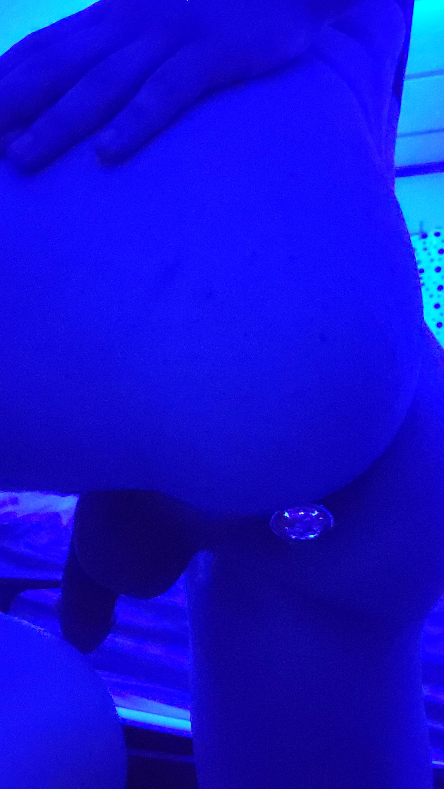 use me boys | Scrolller