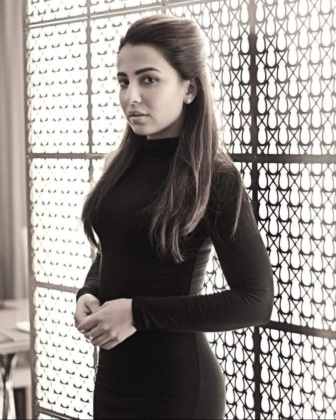 Ushna Shah | Scrolller