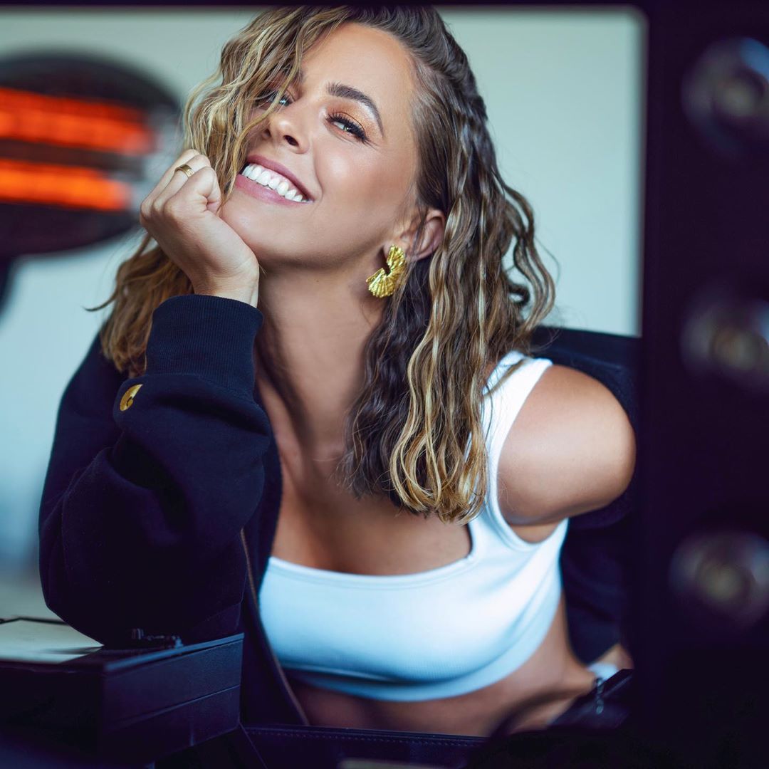 Vanessa Mai | Scrolller