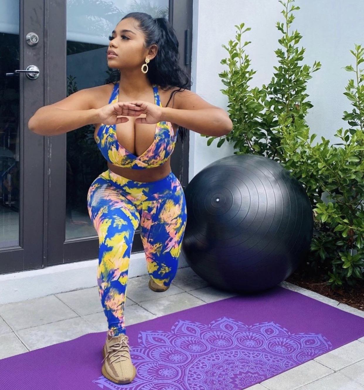 Vanessa Pozzo | Scrolller