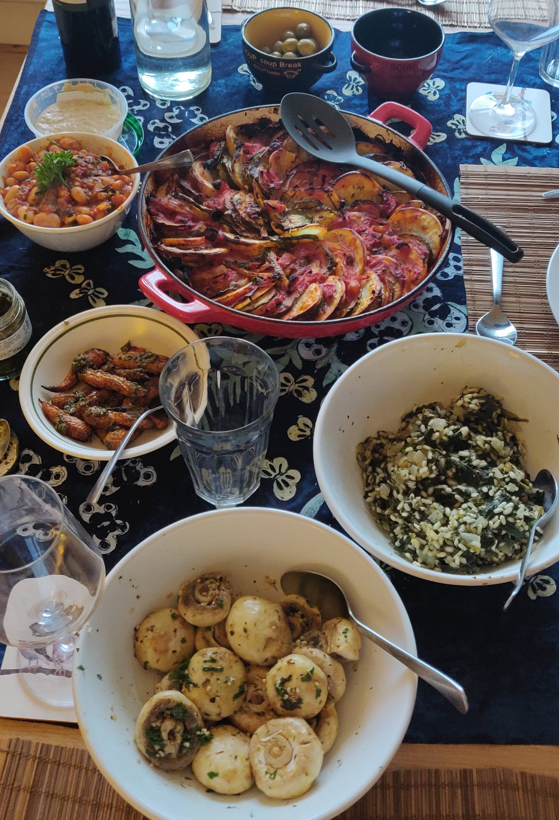 Vegan Greek feast | Scrolller