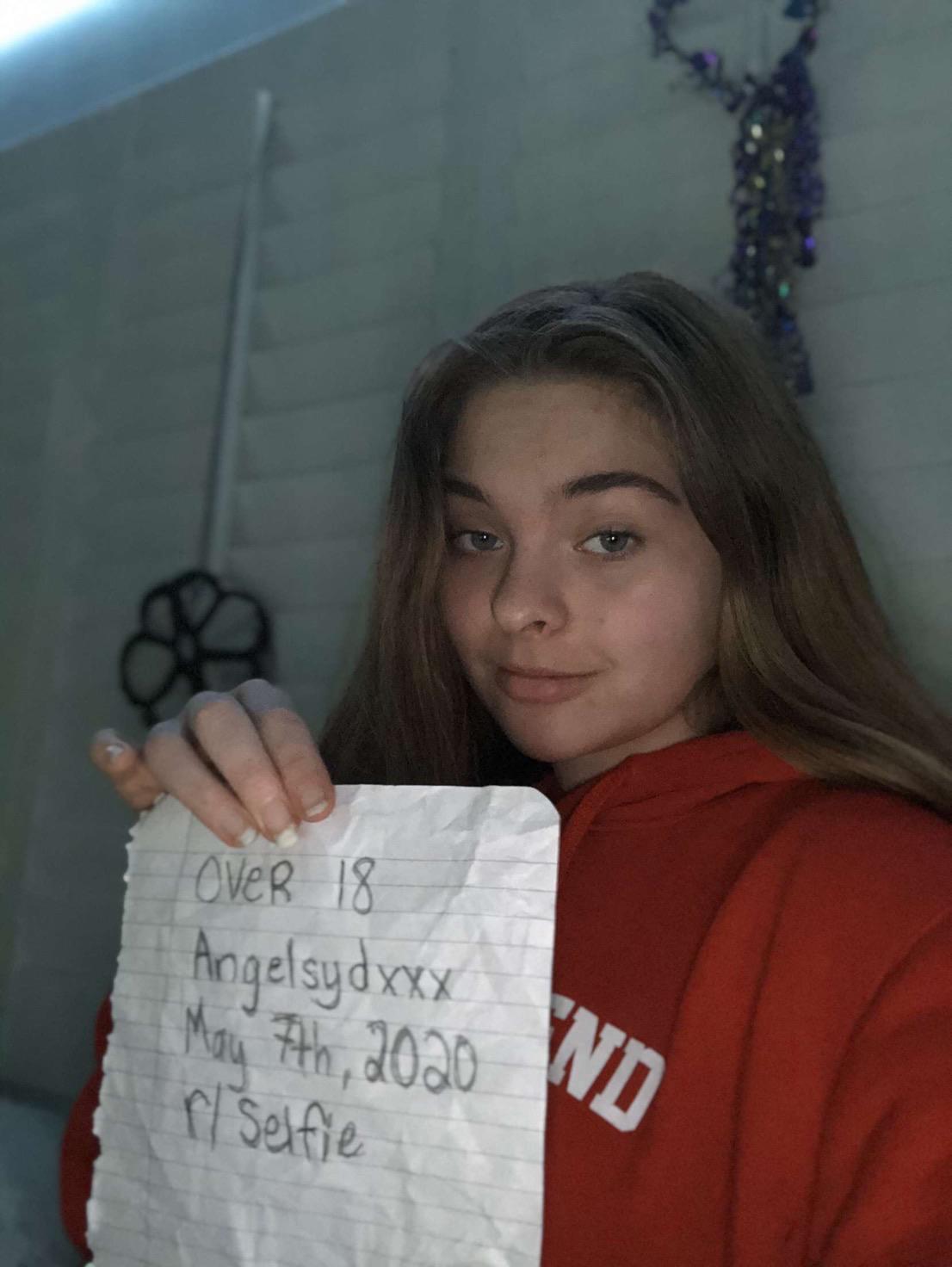 Verification. Finally 18 😘 | Scrolller