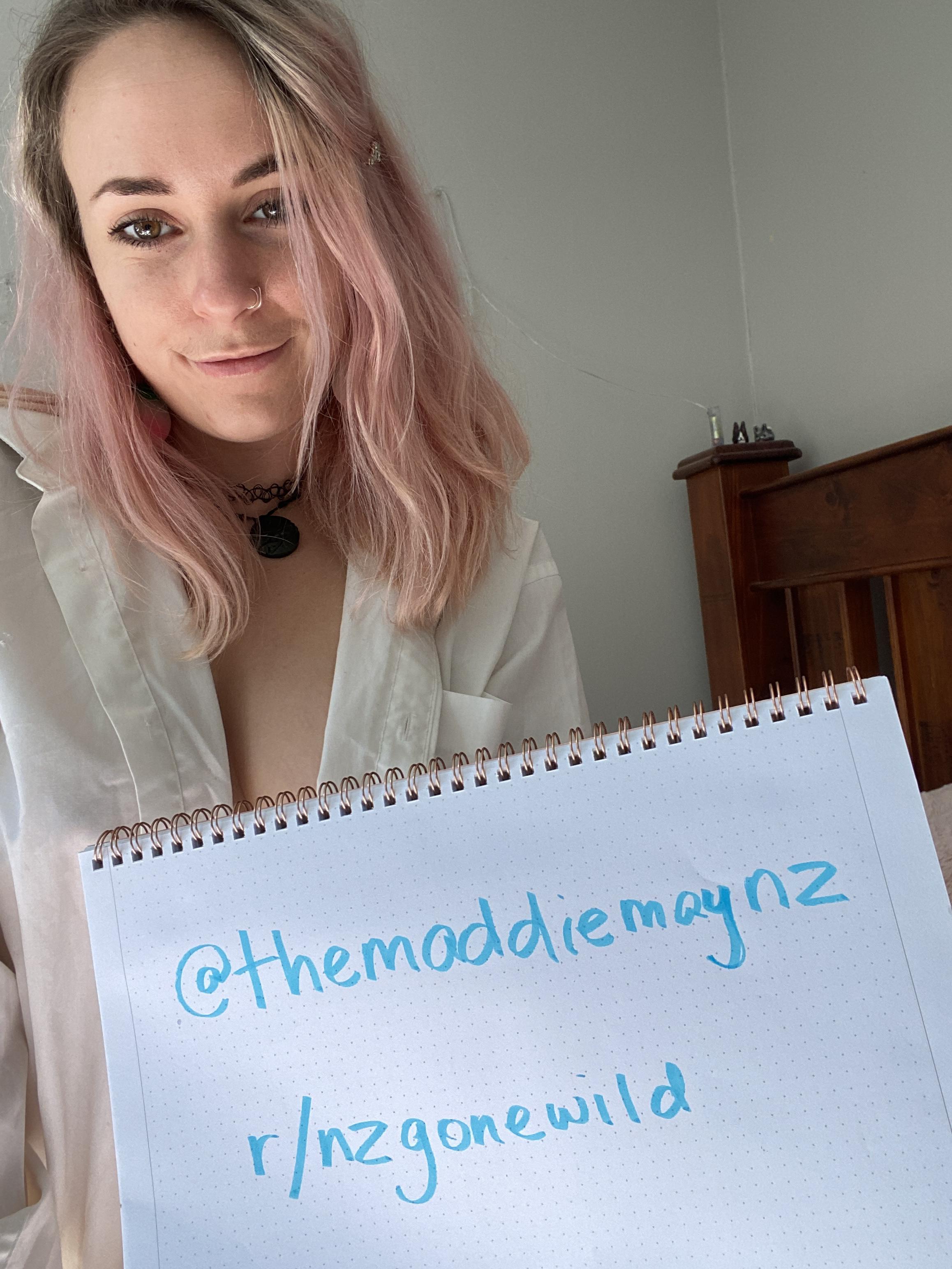 Verify 💕 | Scrolller